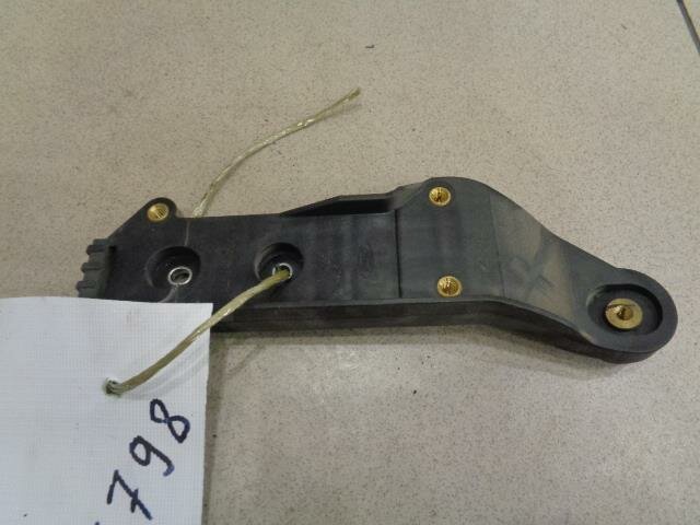 Кронштейн от Ford Escape 2000-2006