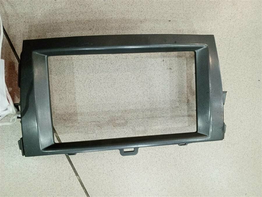 Рамка магнитолы от Toyota Corolla E150 2006-2013
