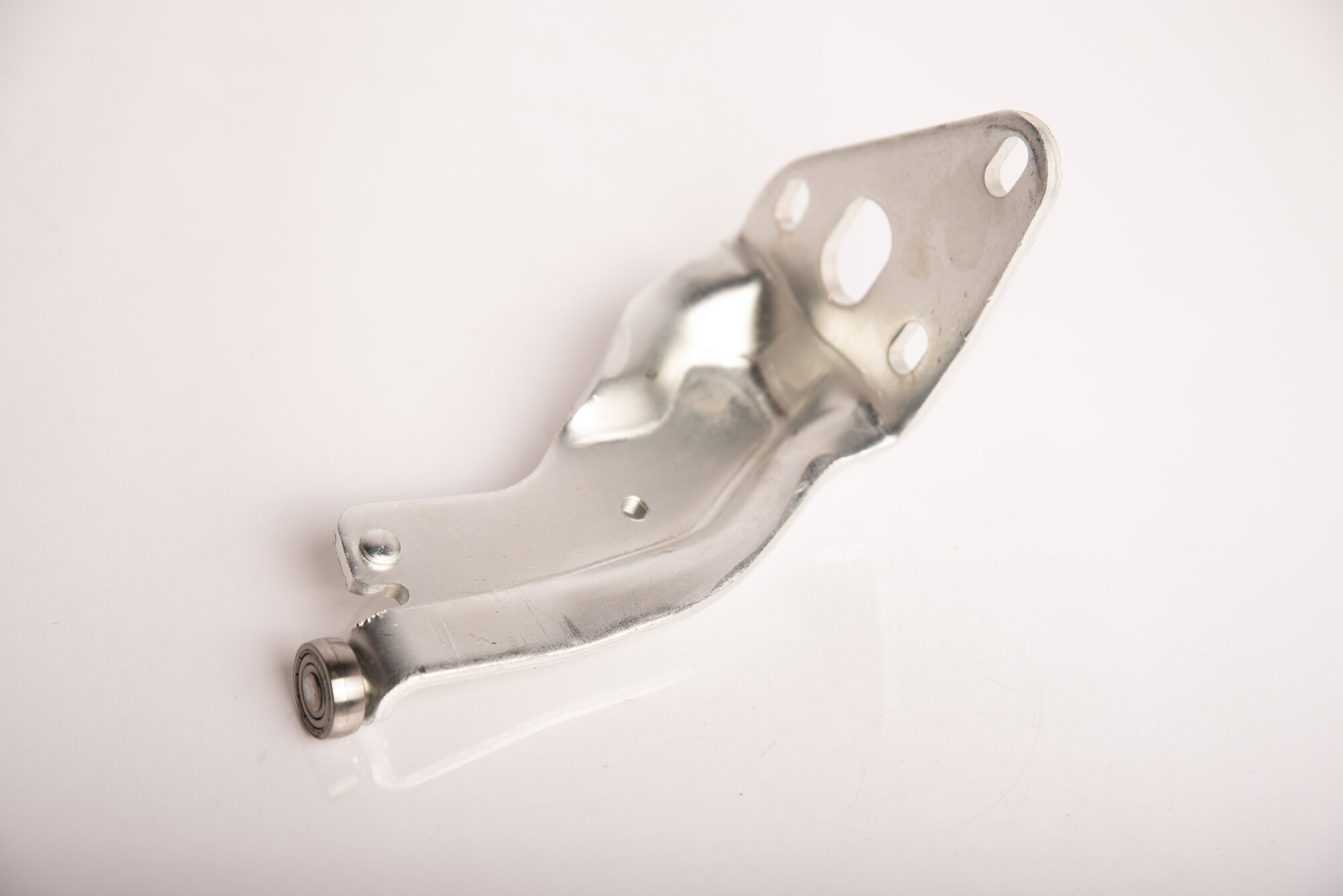Ролик сдвижной двери 68360-95J05 Powertec TOYOTA
