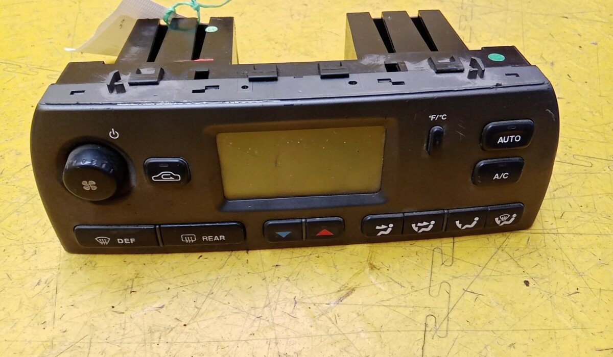 Блок управления климатической установкой X-TYPE Jaguar 1X4F18D419AE