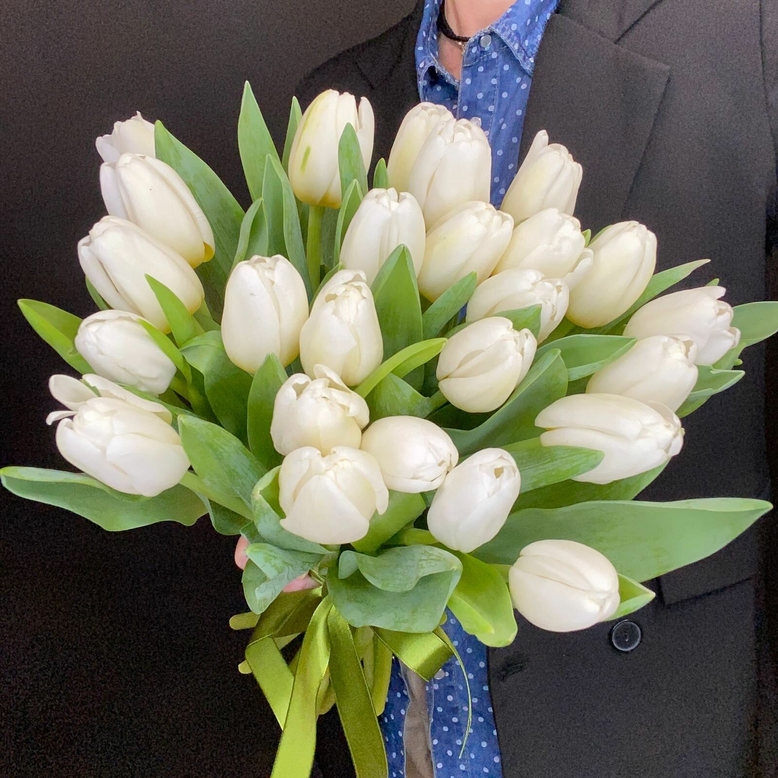 Тюльпаны (тюльпан 25 шт), высота букета 40 см, ширина букета 20 см