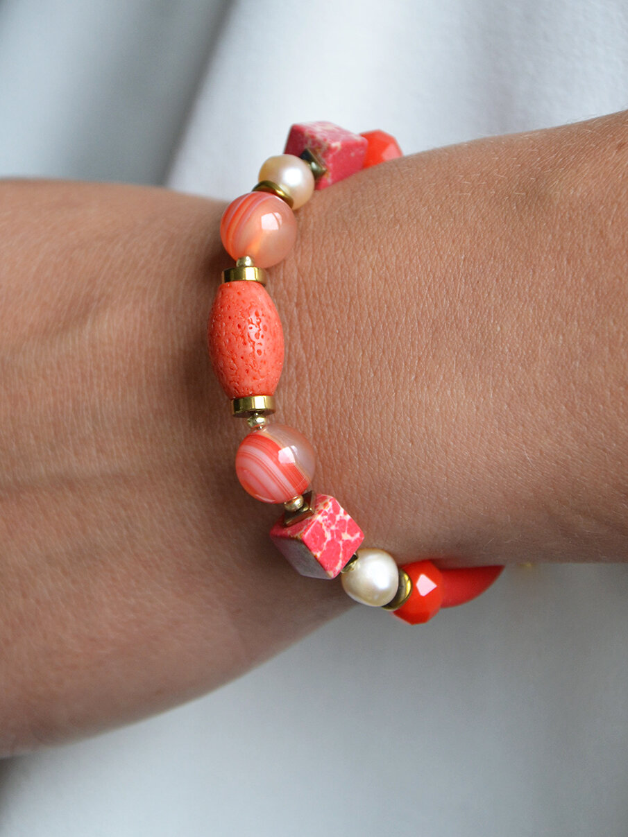 Эластичный браслет