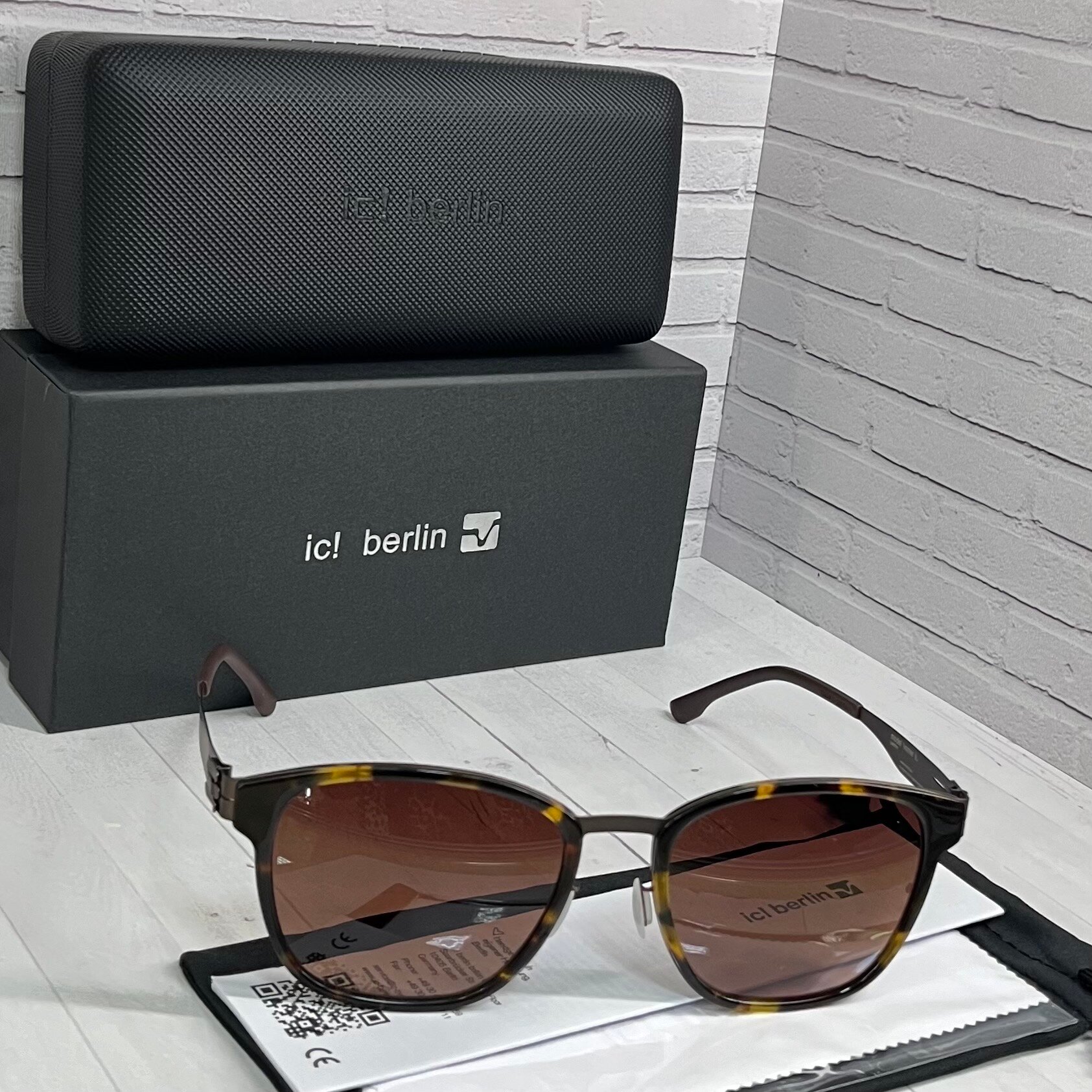 Солнцезащитные очки