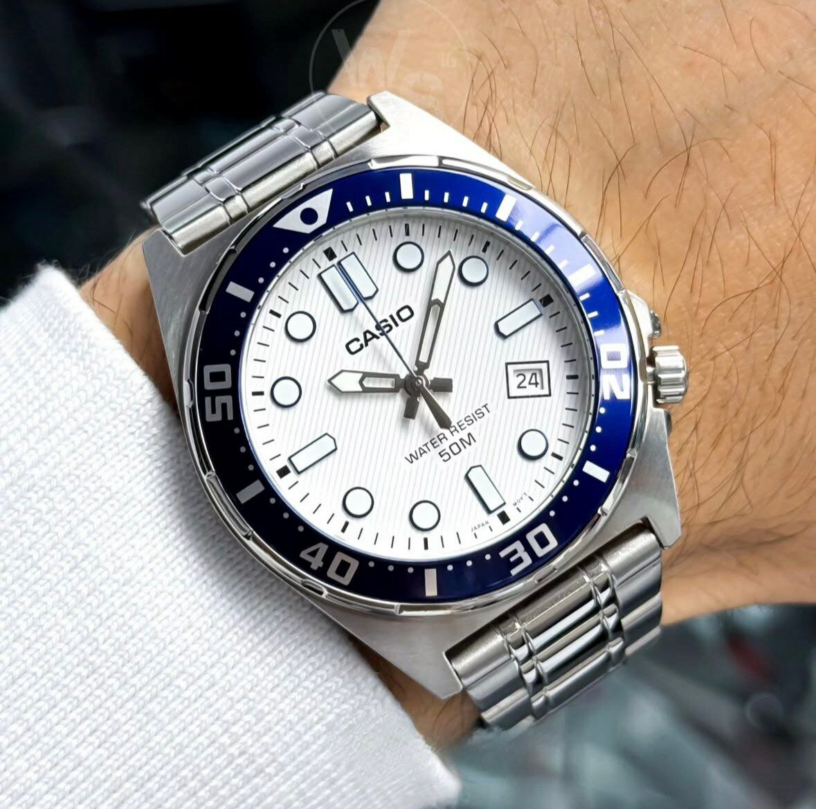 Наручные часы CASIO, белый, серебряный, синий — фото 1
