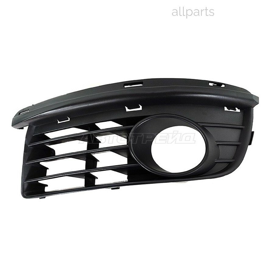 SAT ST-29-0083 Оправа ПТФ Volkswagen Jetta 05-10 (Слева)