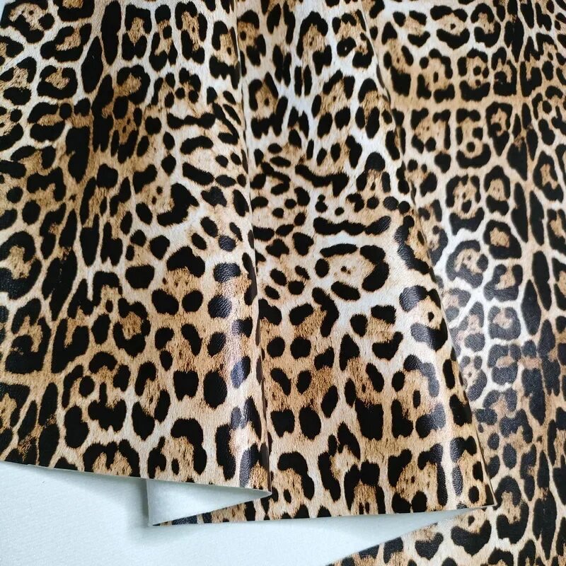 Искусственная кожа Renesmee с леопардовым принтом 2м No9