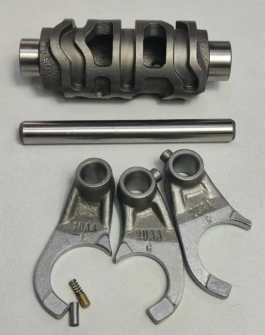 Копирный вал в сборе + вилки YBS300 (176MN)