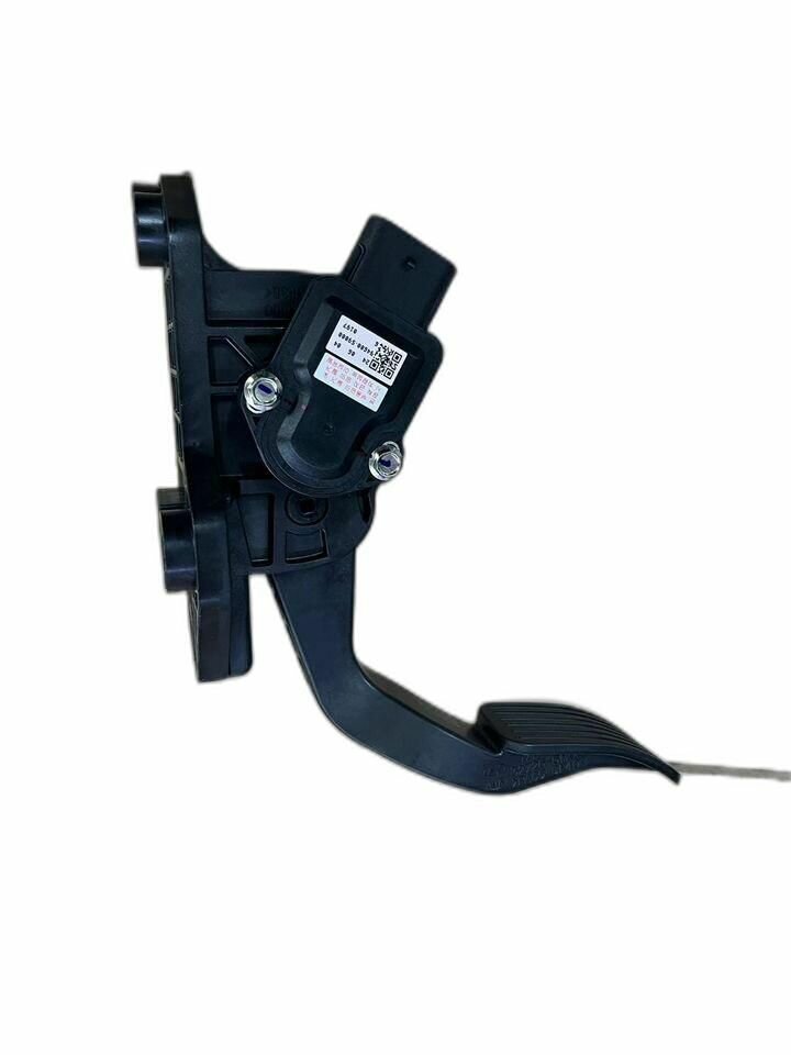 Педаль газа акселератора в сборе Hyundai Mighty EX6 EX8 EX9 D4CC 327105M000