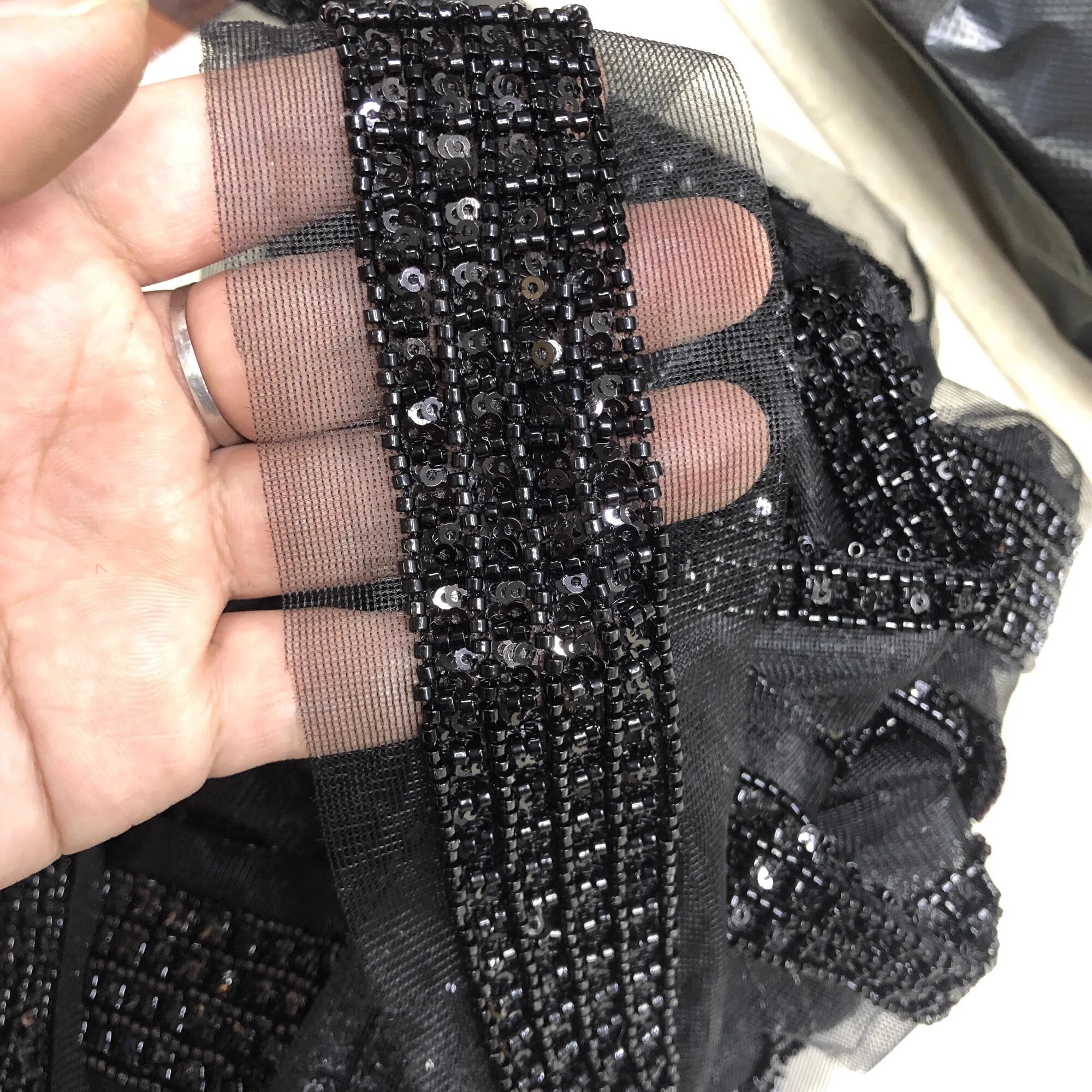 Кружевная лента с жемчугом и пайетками 90 см Черный, 32mm black