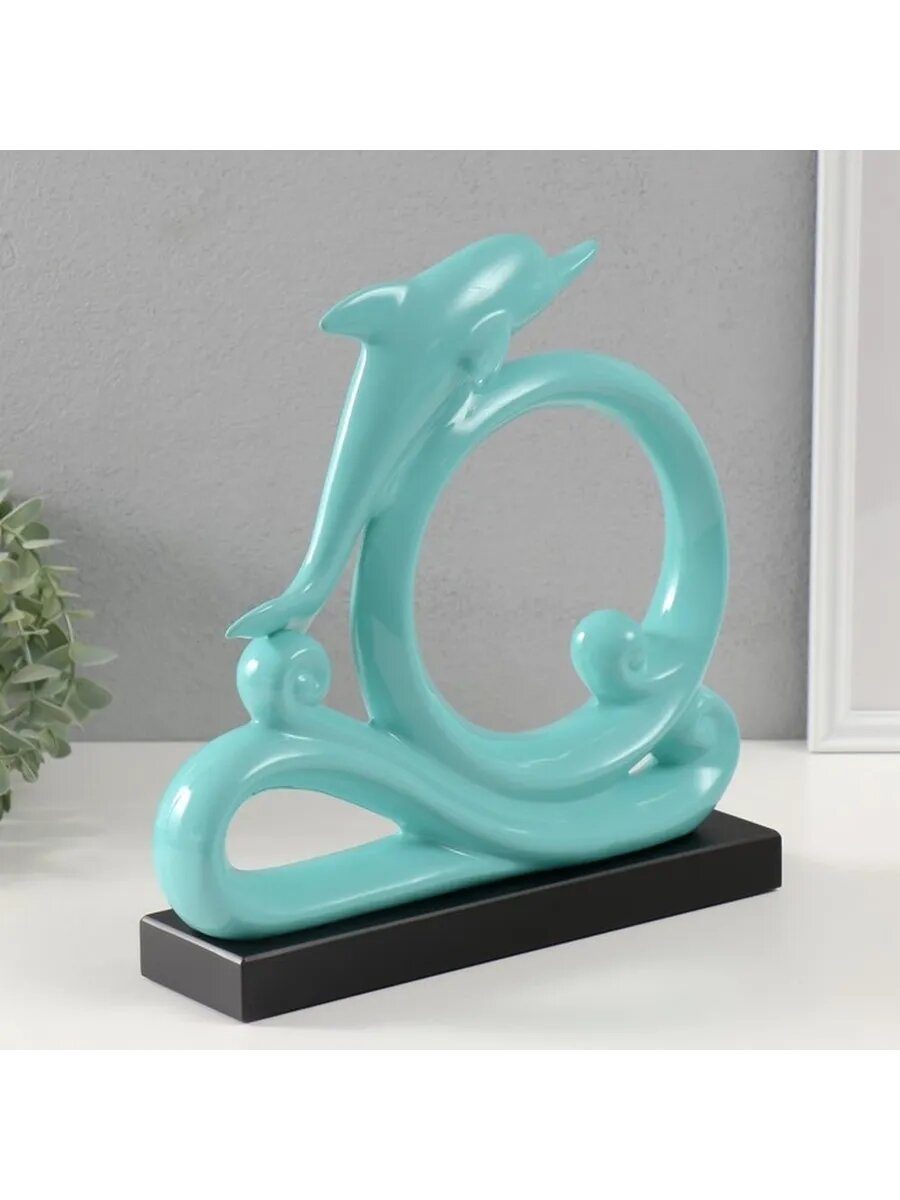 Керамический сувенир «Дельфин на волнах»