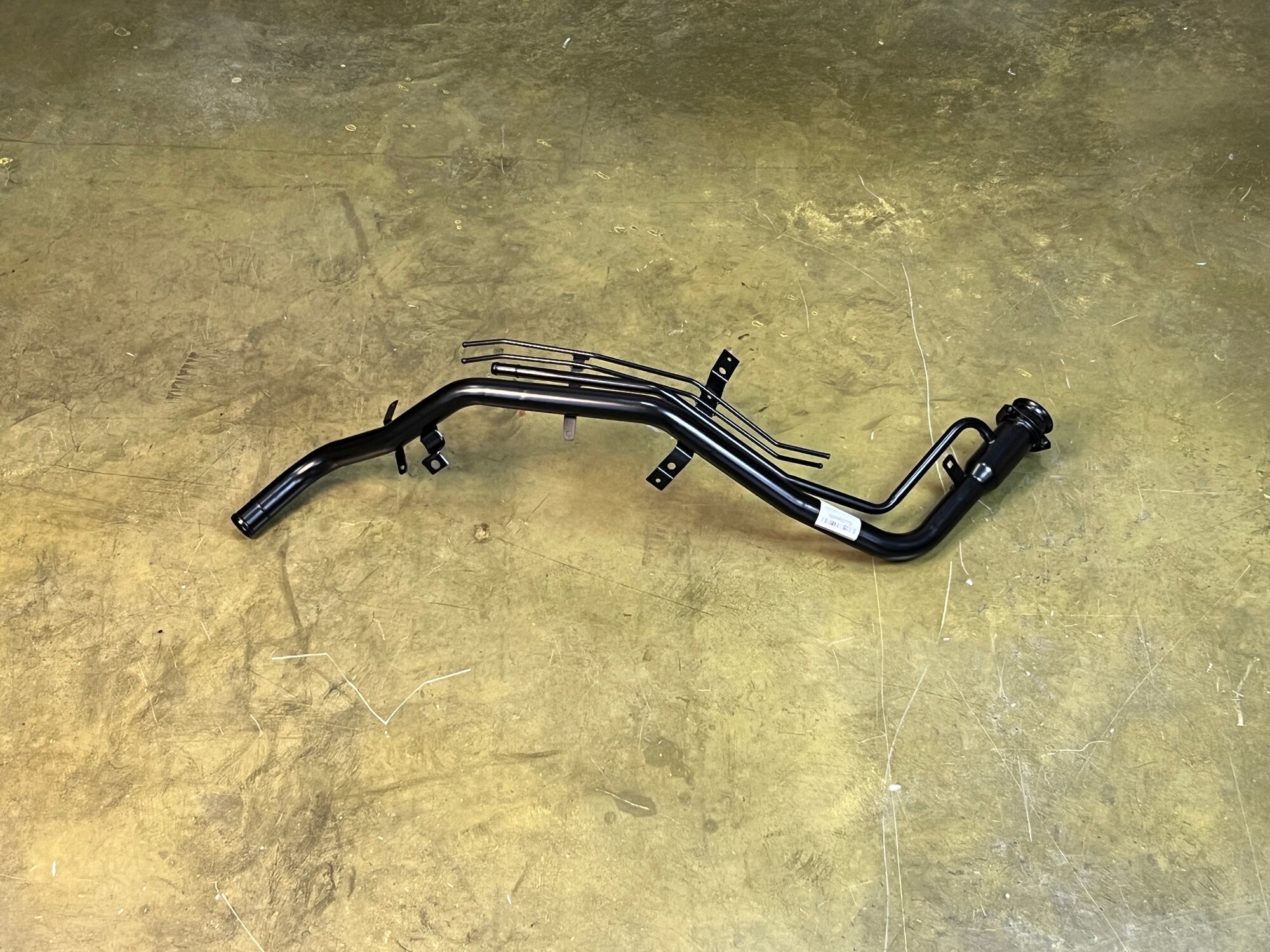 Горловина топливного бака Mitsubishi Pajero/Montero III–IV дизель MR959772