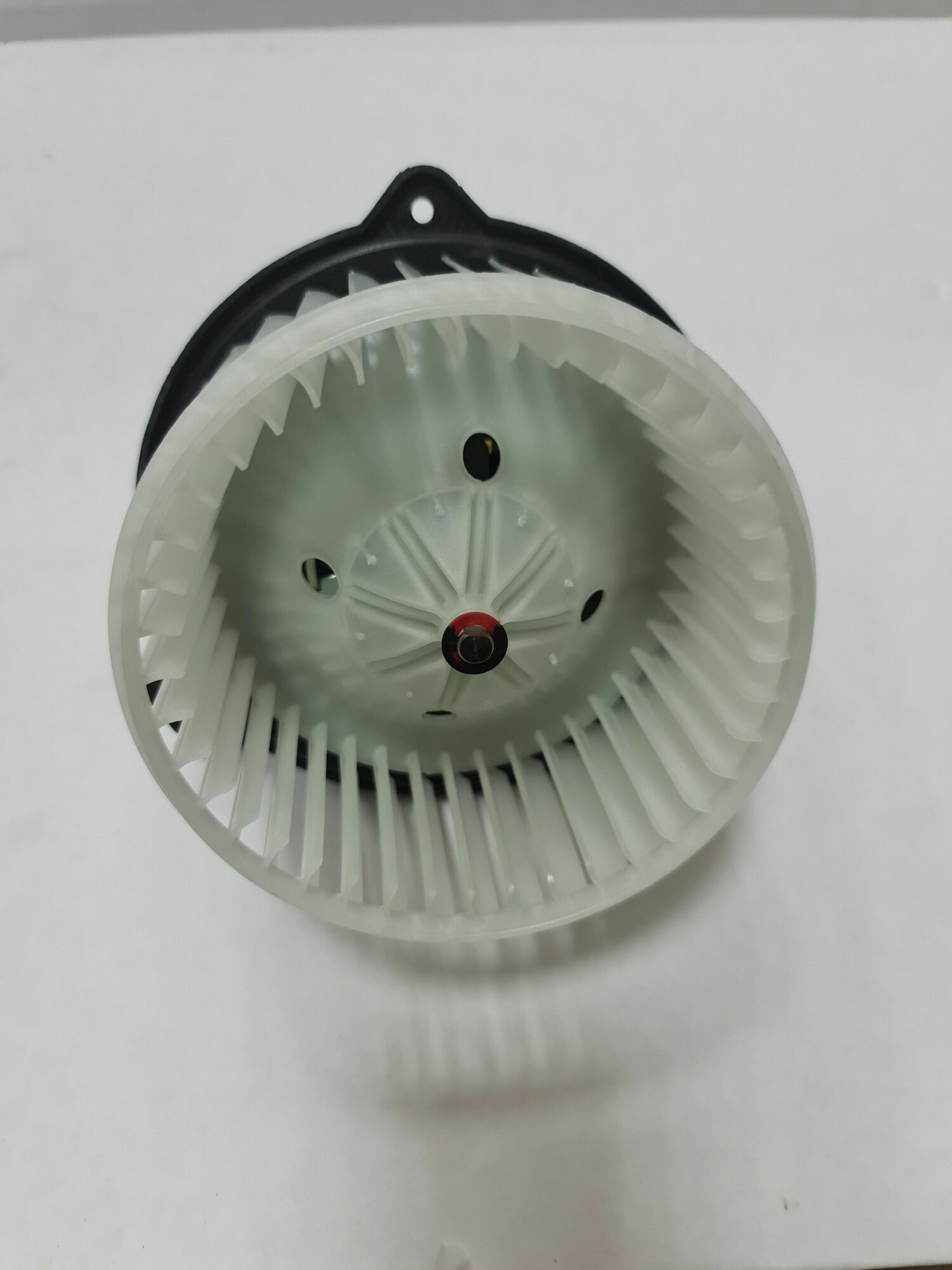 Вентилятор печки на Тойота Аллион . Мотор отопителя на Toyota Allion