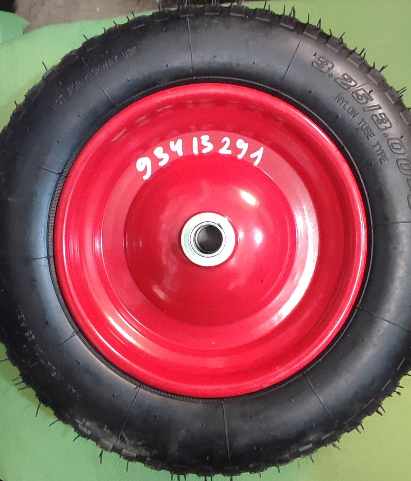 Колесо для тачки 13*3,25*8/20 красное 20/80 мм, Р2400