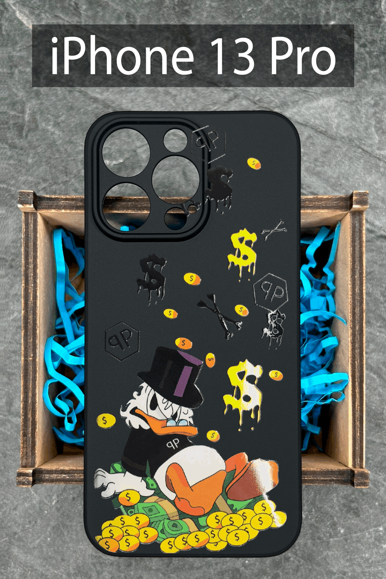 Силиконовый чехол Макдак в деньгах для iPhone 13 Pro / Айфон 13 Про