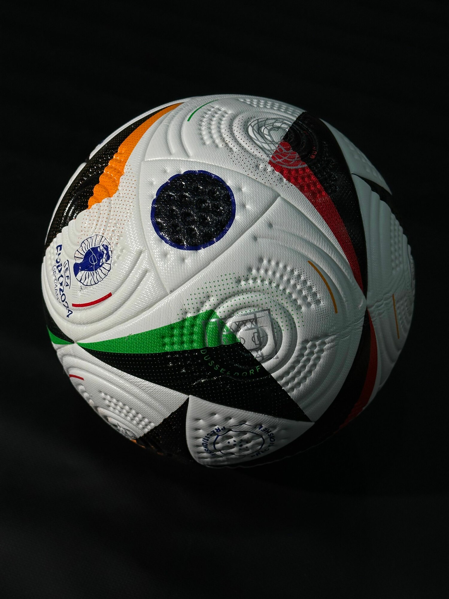 ADIDAS Euro24 Fussballliebe PRO официальный мяч чемпионата Европы 2024