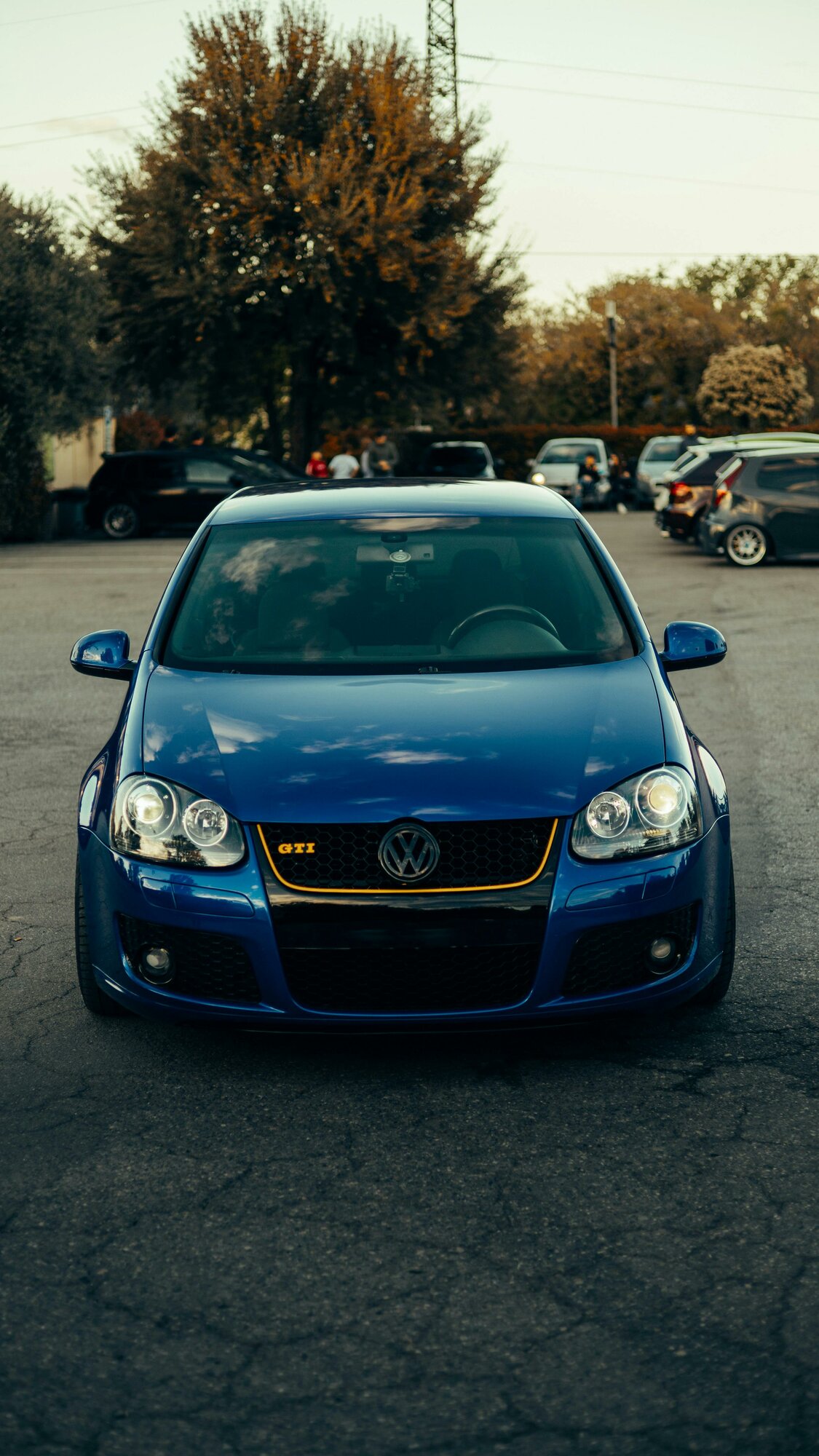 Картина на холсте 60x110 LinxOne "Автомобиль, интерьер для дома / декор на стену / дизайн