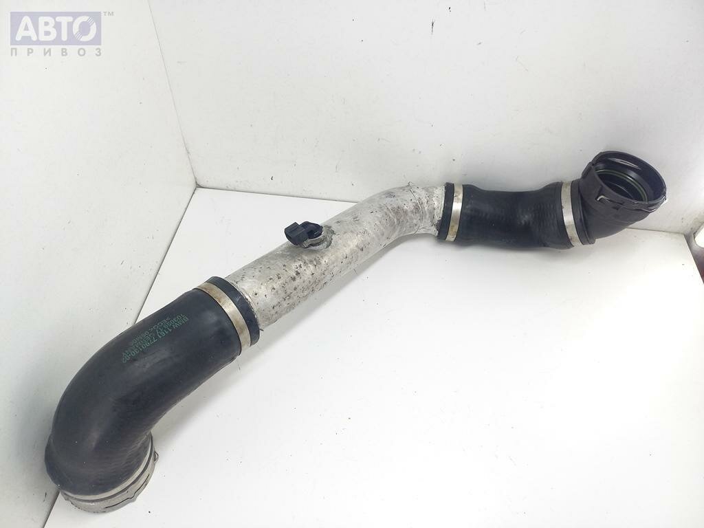 Патрубок интеркулера BMW 5 E60/E61 (2003-2010)
