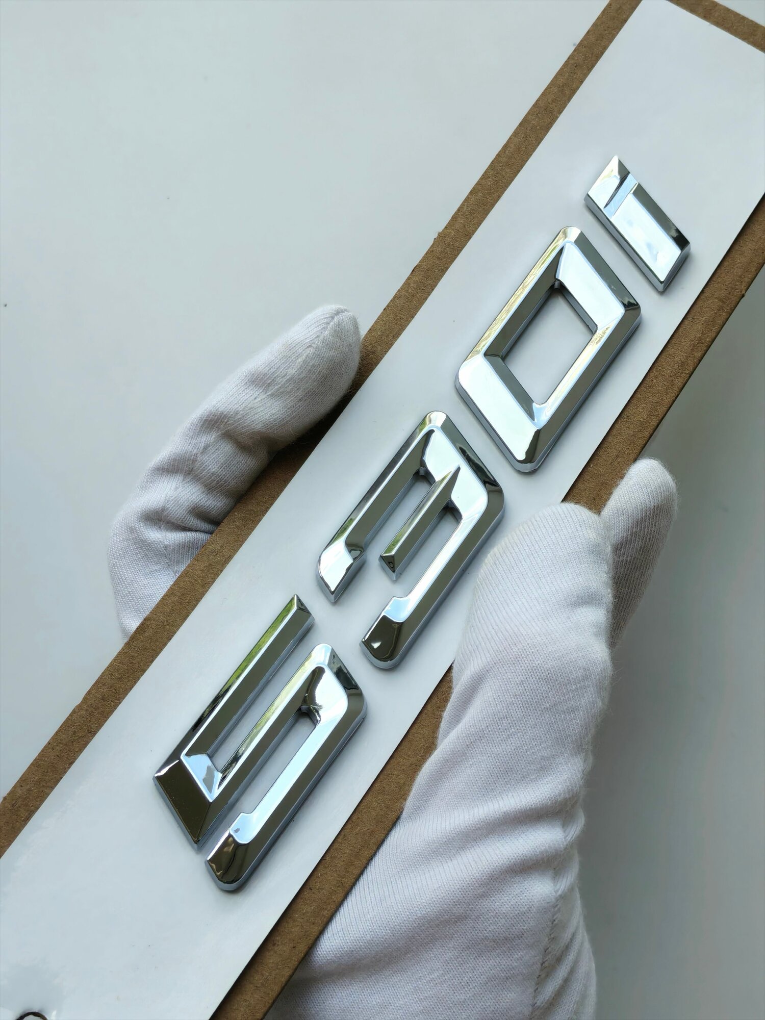 Надпись 530i 140*22 мм, эмблема BMW, шильдик БМВ, значок на автомобиль