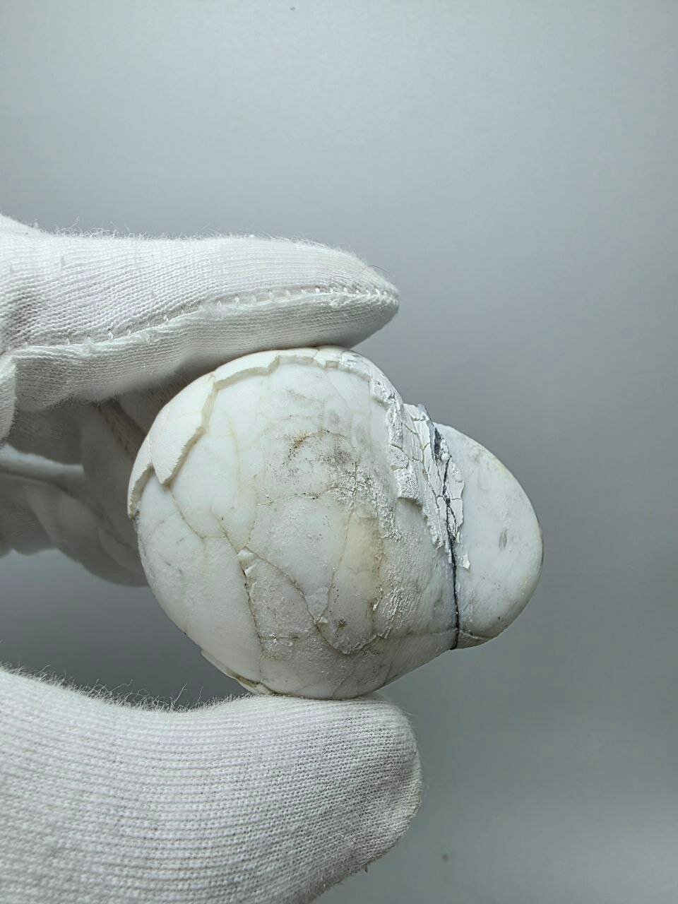 Кахолонг необработанный 58 мм, 79 г.