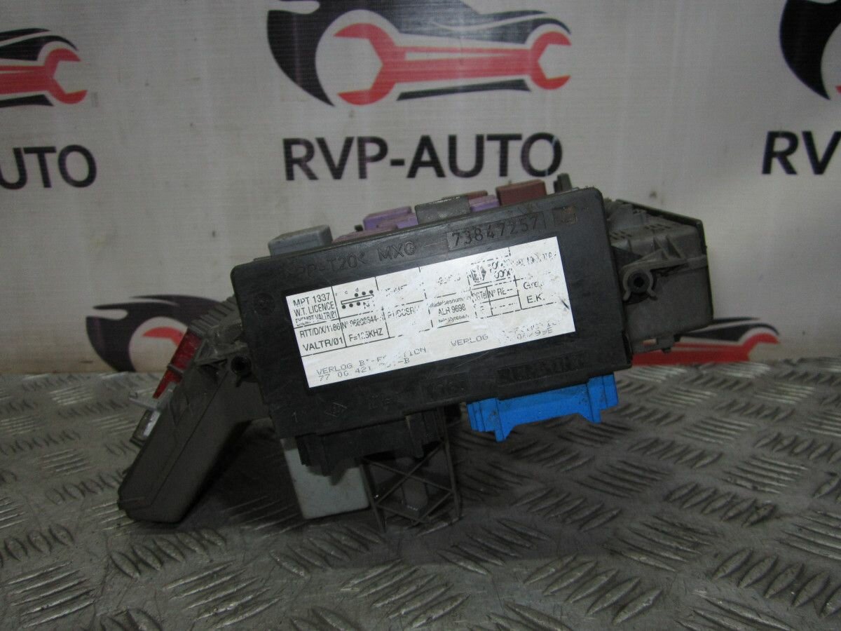 Блок комфорта Renault Laguna 1 2.0 1998-2001