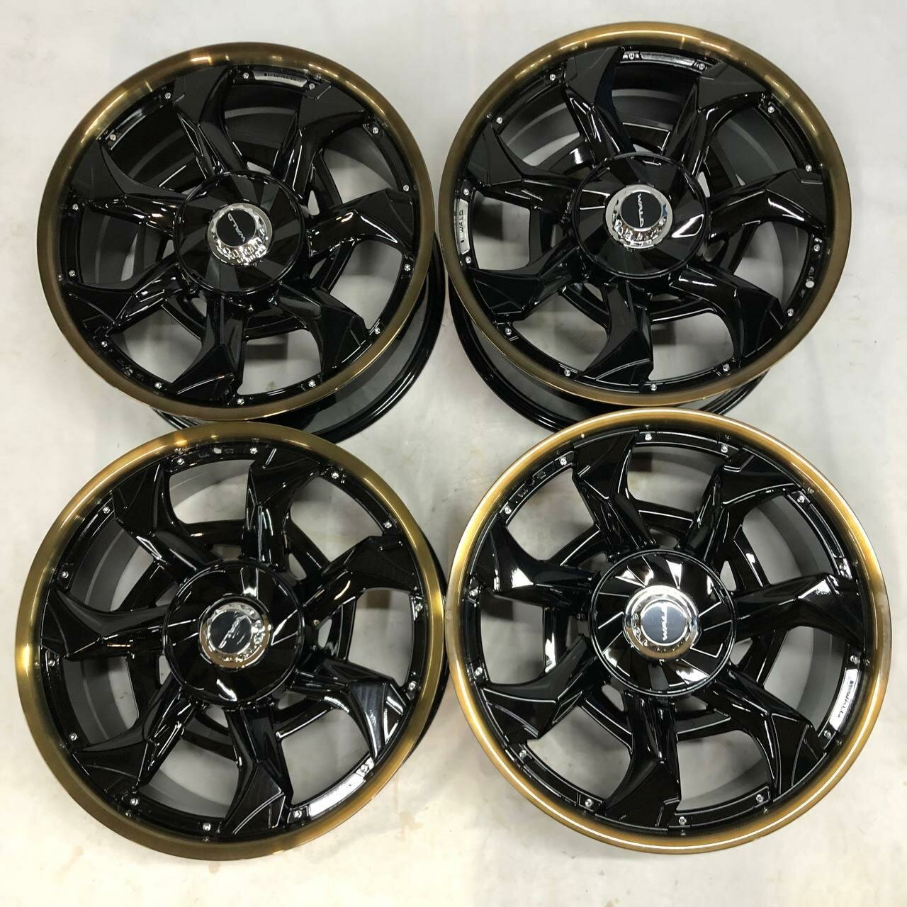 Колесные диски Wald 22x10 PCD 5x150 D110.1 ET40 (Реплика)