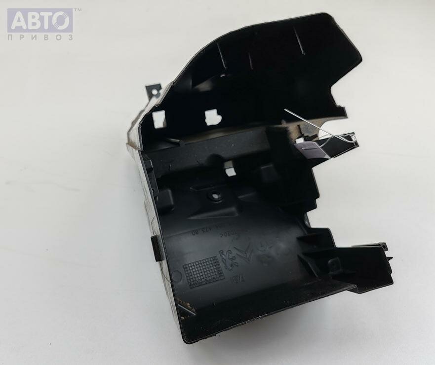 Корпус блока предохранителей Peugeot 308 T7 (2007-2013)