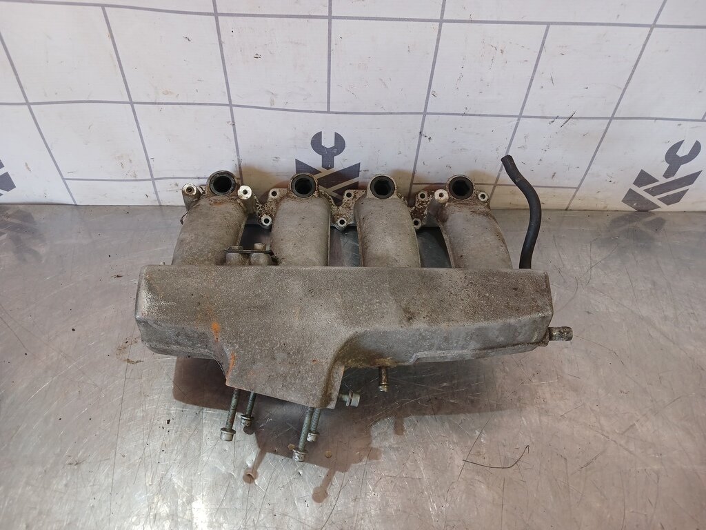 Коллектор впускной VW Passat B5 96-00