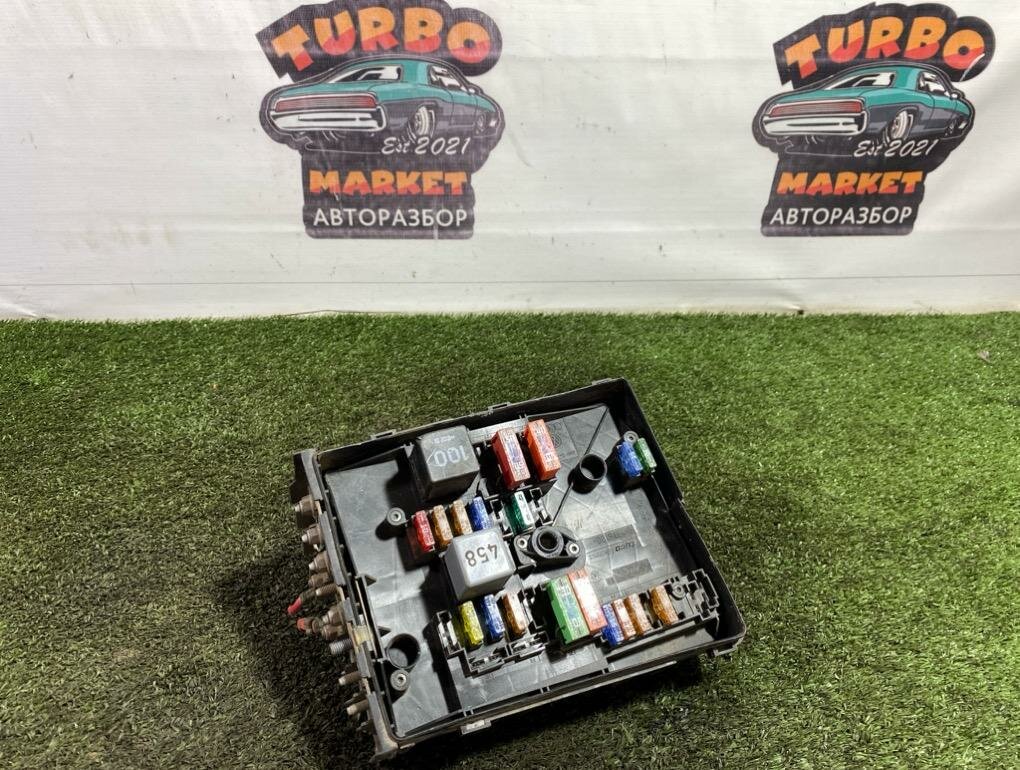 Блок предохранителей Volkswagen Golf 5 хетчбэк 1.6 017181281e