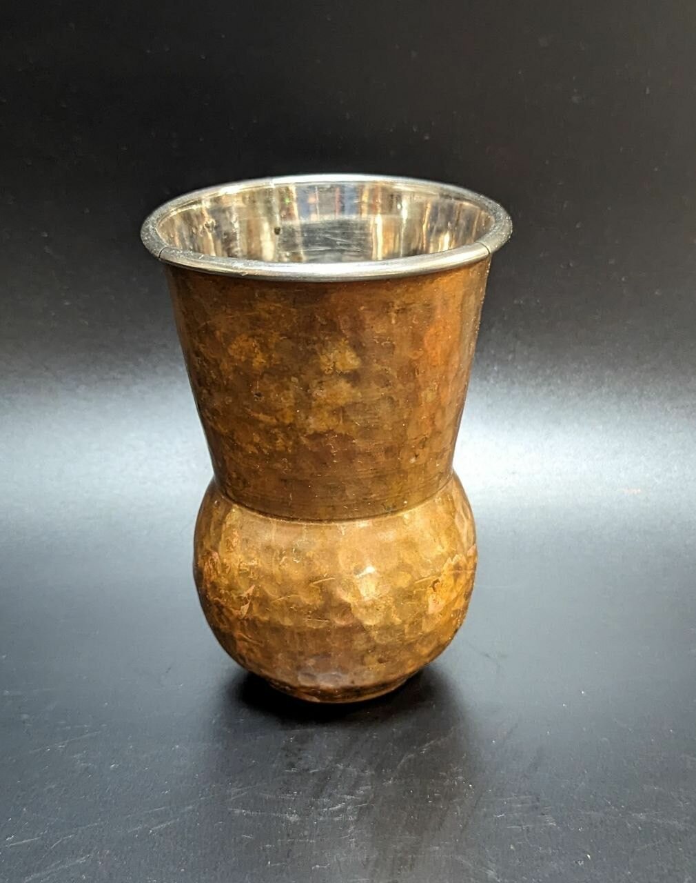 Стакан для напитков. Нержавеющая сталь, облицованная кованой вручную медью, в стиле Напа Indian Cup, чеканка, ручная работа. Винтаж, Индия