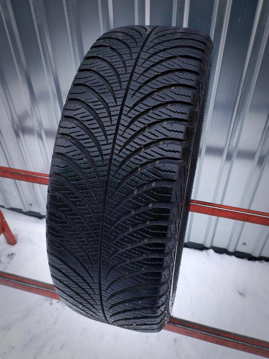Автошина Б/У 195/55 R16 Goodyear Vector 4Seasons Gen-2