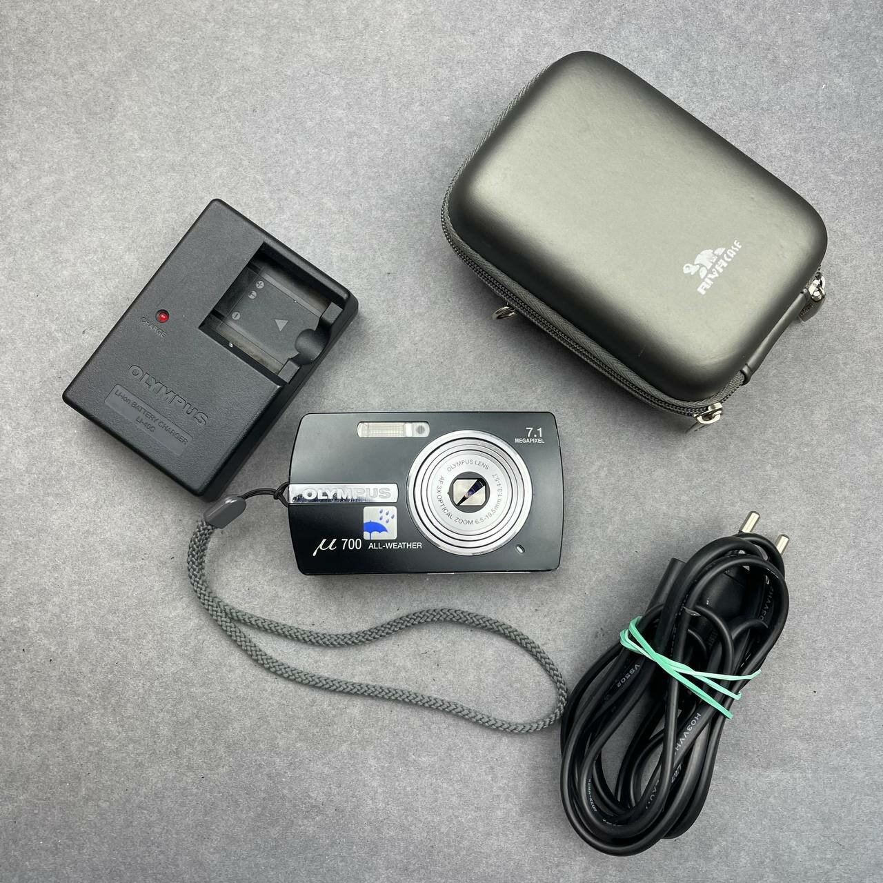 Цифровой компактный фотоаппарат Olympus Mju 700