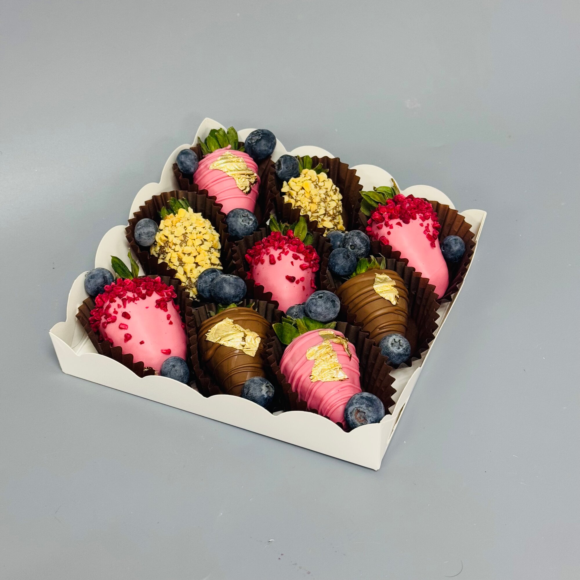 Клубника в бельгийском шоколаде Callebaut, набор из 9-12 ягод «Luxury»