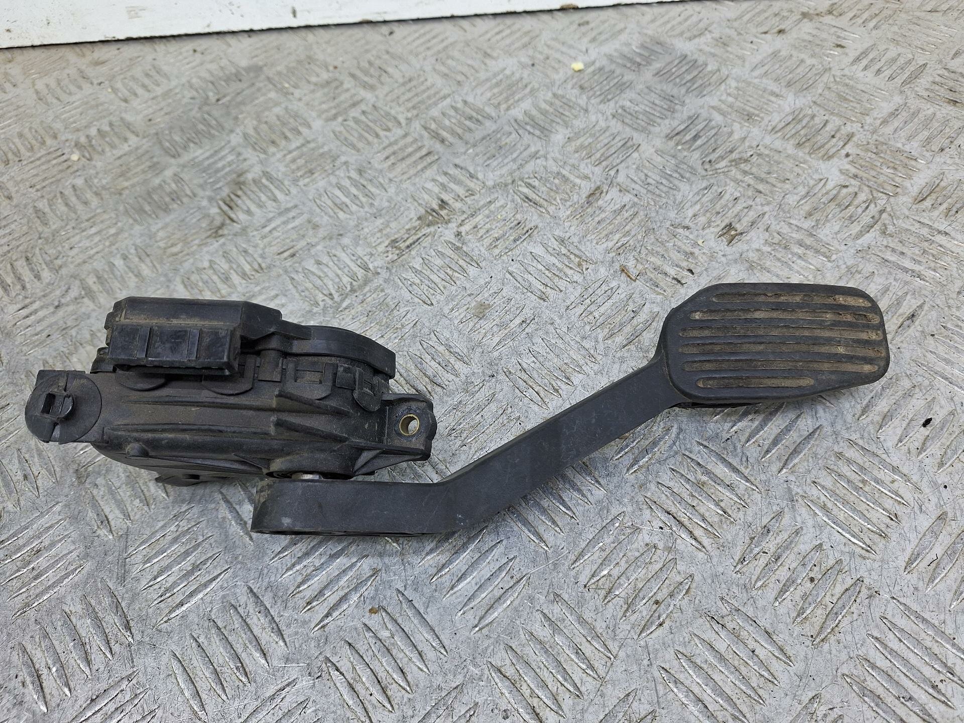 Педаль газа Volvo V70 2 (2000 - 2004) 30636006