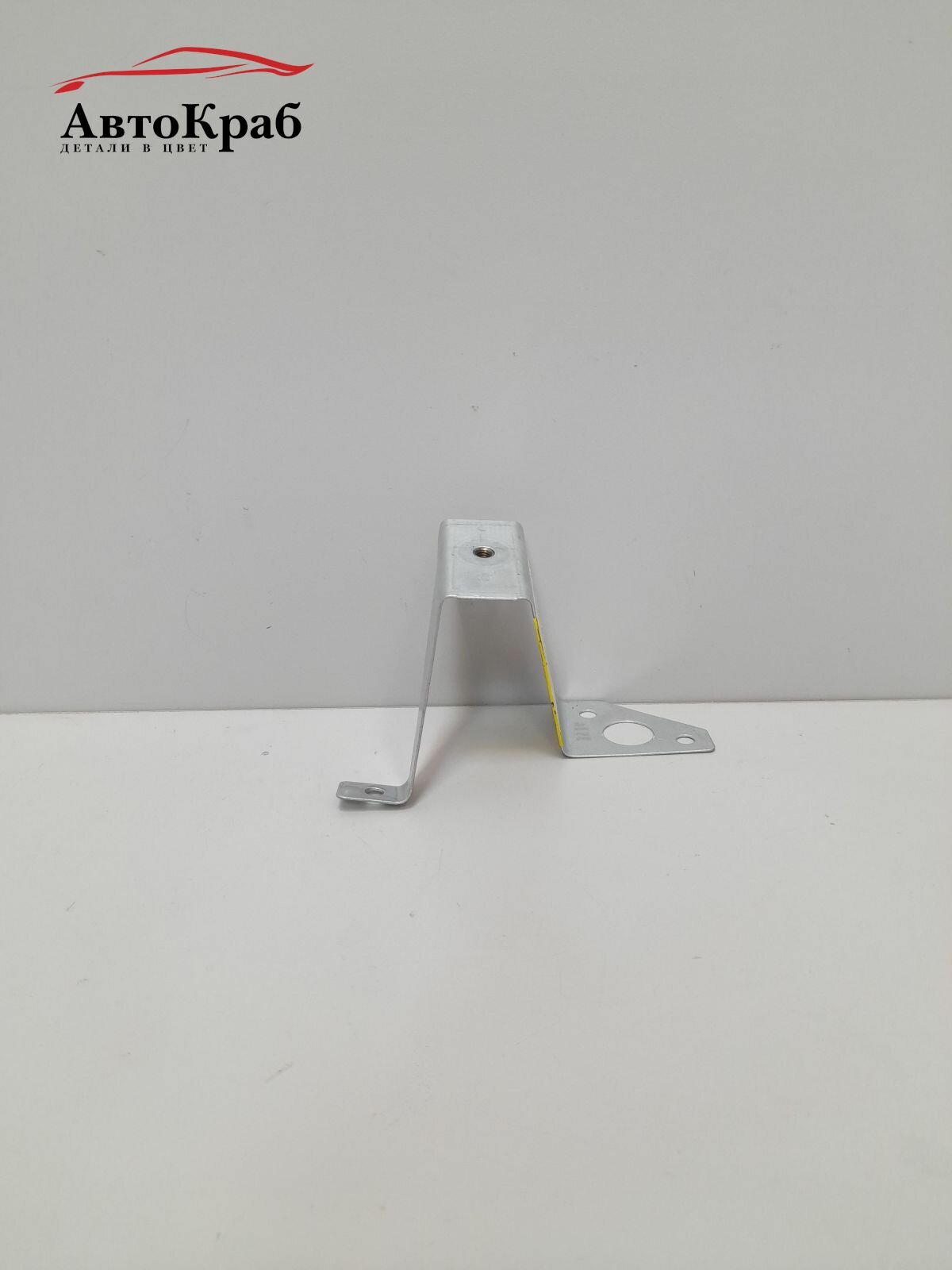 Кронштейн крепления крыла Lada Granta Лада Гранта 2190 2011-15