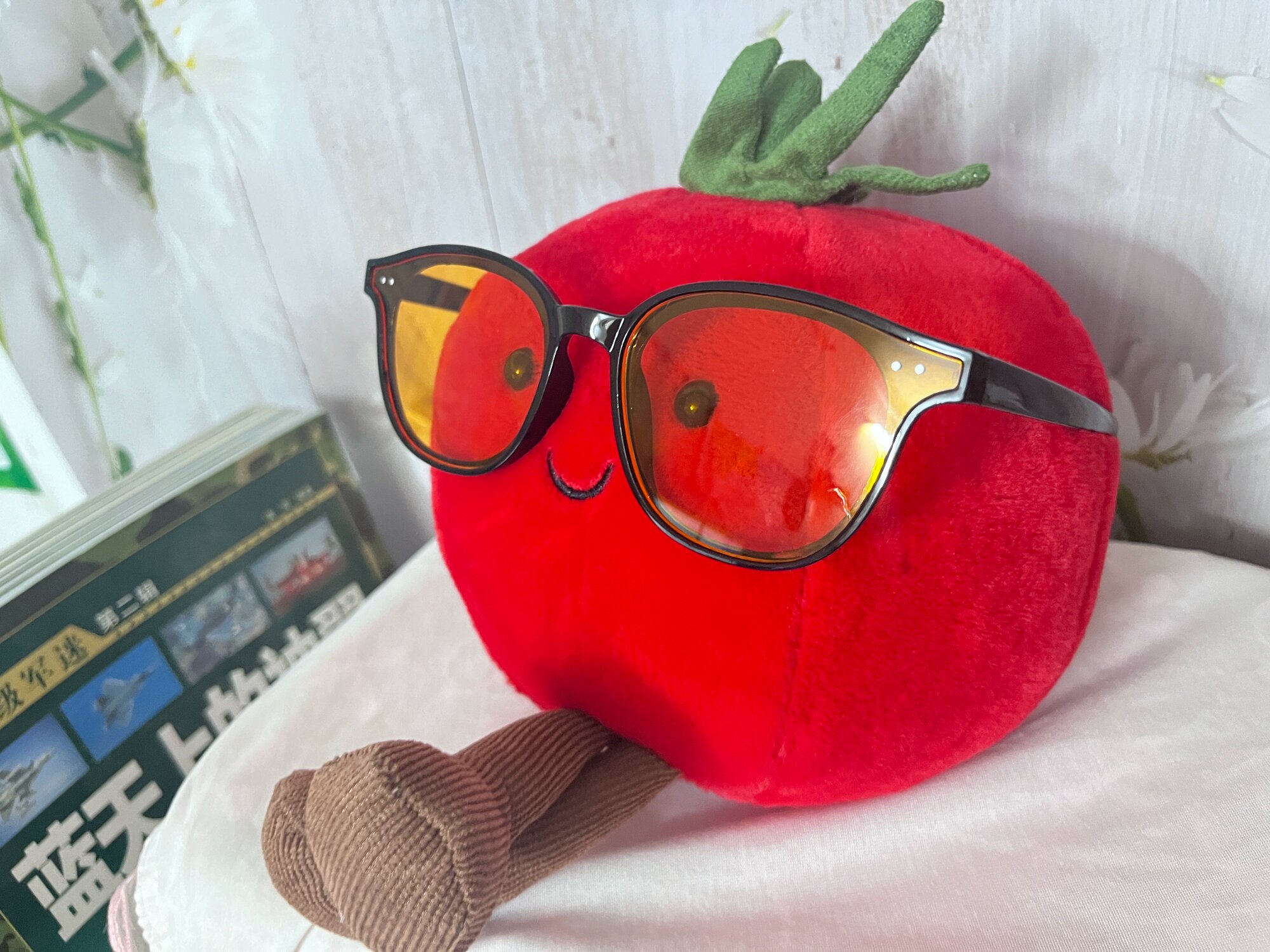 Плюшевая игрушка-томат в стиле Little Red Book, британский забавный томат, мягкая игрушка-томат, детская игрушка,