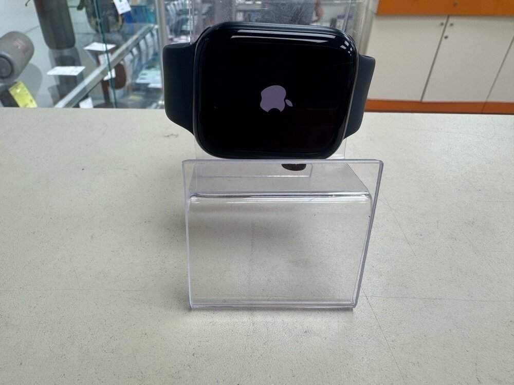 Смарт-часы Apple Watch Series 7 45mm темная ночь, спортивный ремешок Б\У уценка