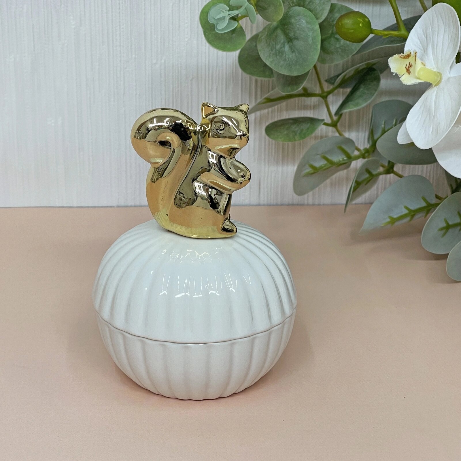 Шкатулка керамическая «GOLD Podarok» с фигуркой белки, цвет белый, золото, 11х9х3 см