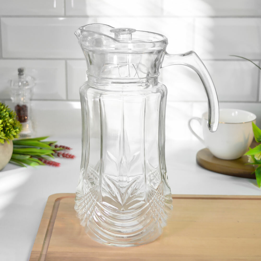 Кувшин стеклянный 1,65 л с крышкой, прозрачный, для воды, с ручкой и носиком