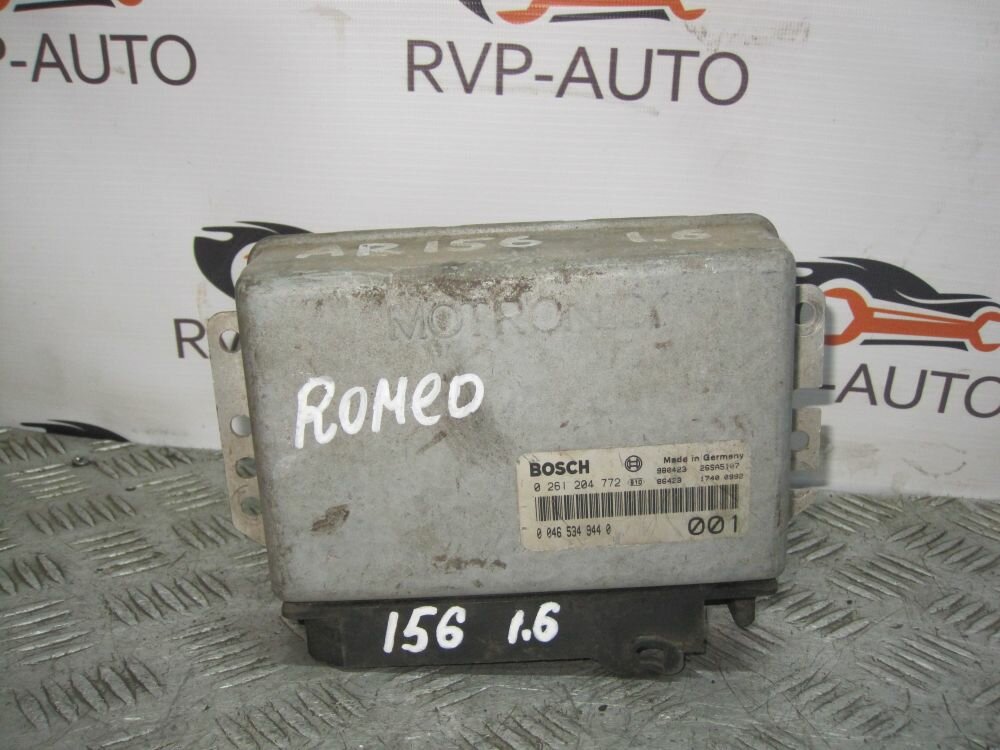 Блок управления двигателем Alfa Romeo 156 1.6 0261204772
