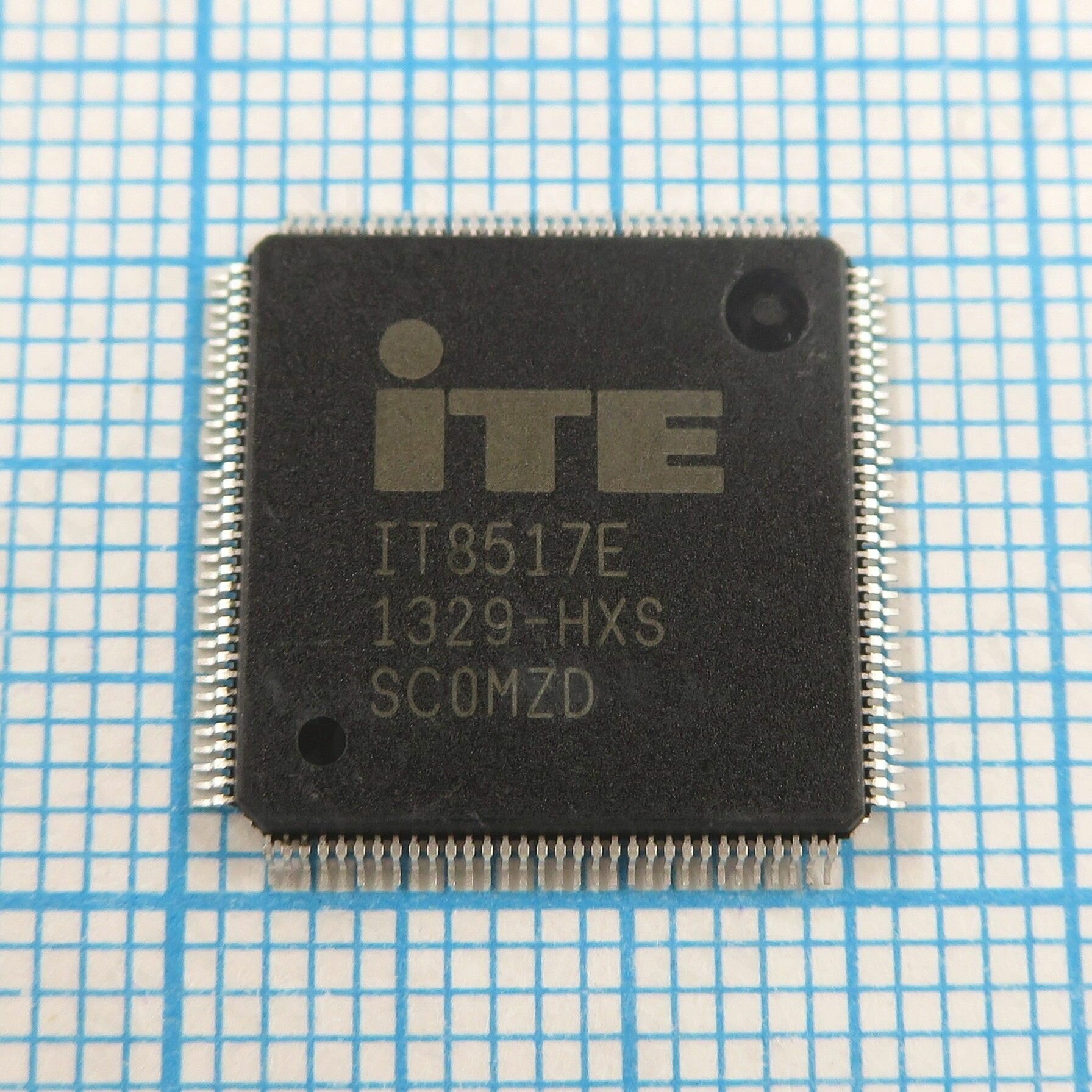 IT8517E HXS IT8517E-HXS - Мультиконтроллер