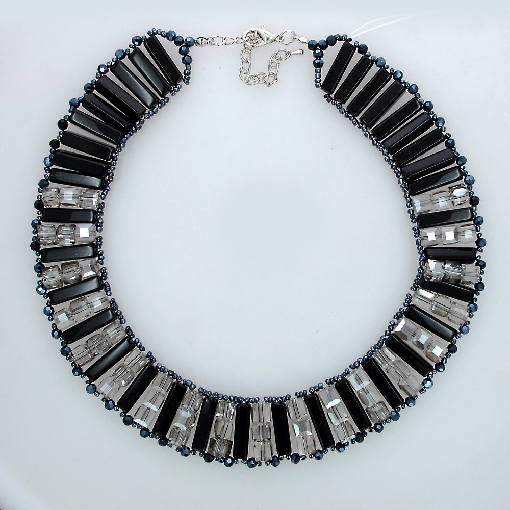 Колье, стекло