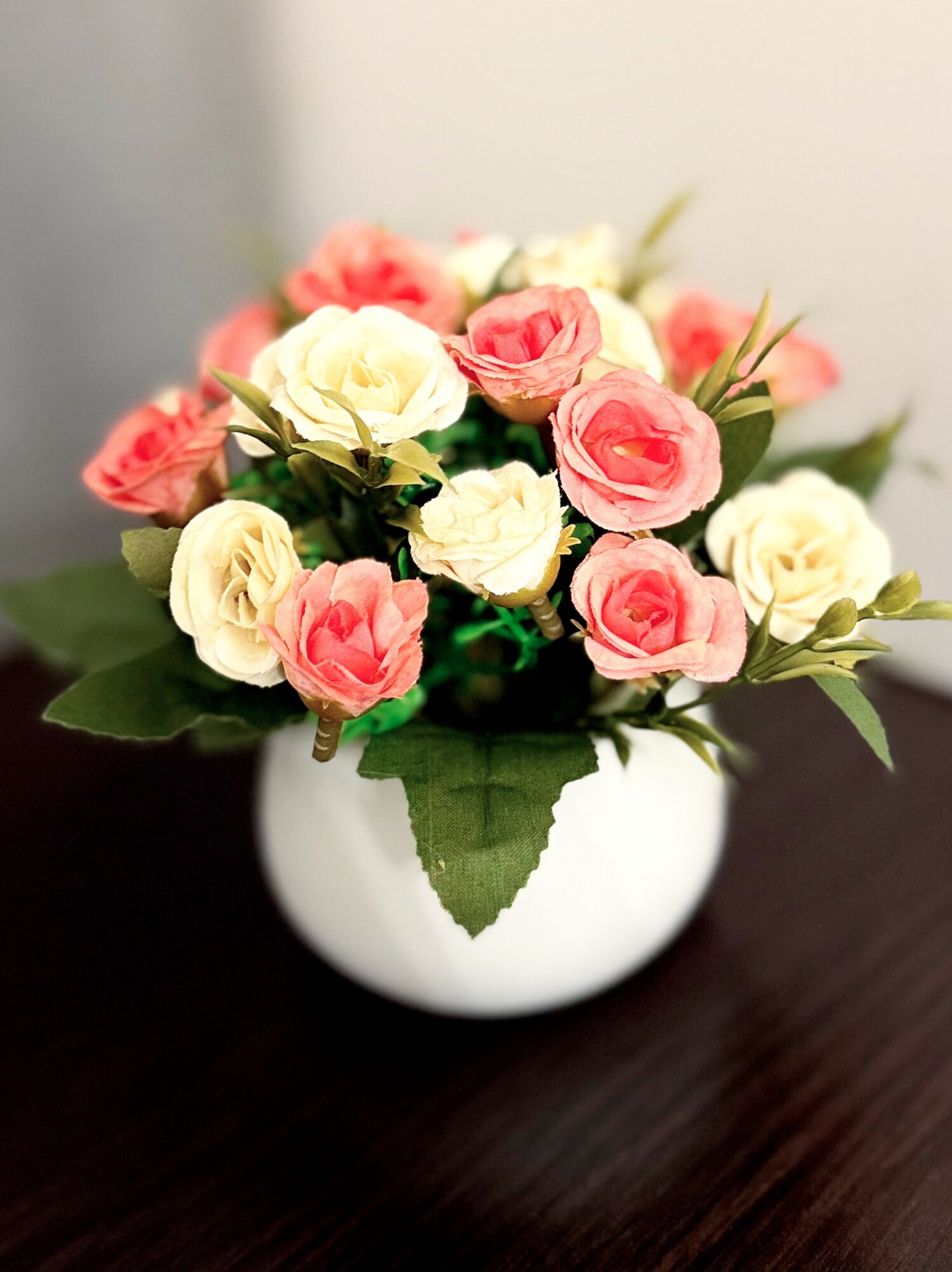 Искусственные цветы для декора / Декоративные растения кашпо / Цветочная композиция для интерьера на стол