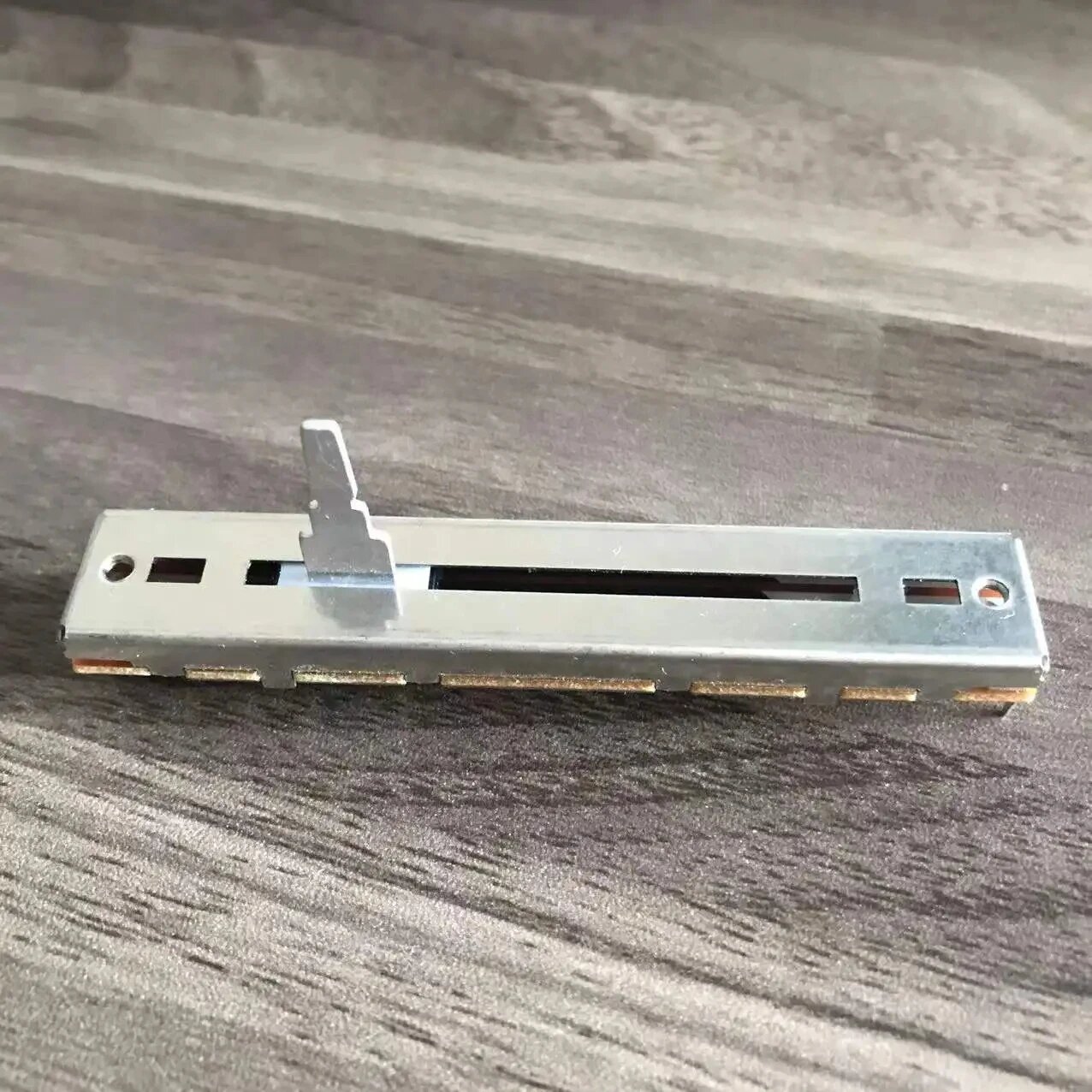 Замена креста фейдера CrossFader DCV1023 для Pioneer DJ