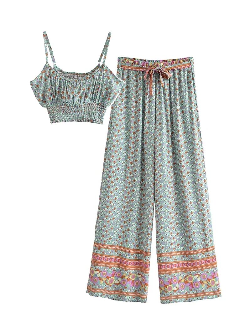 Комплект одежды