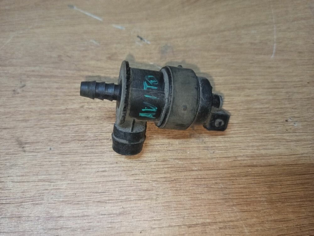 Клапан вентиляции топливного бака Opel Astra H