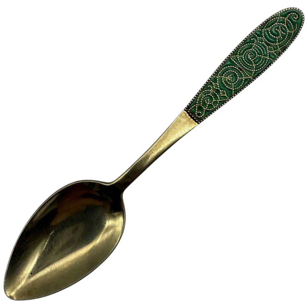Ложка кофейная "Завиток"(зелёный), 11.5 см, серебро 0.875, 1975 г. Русские самоцветы (5ЛЮ), СССР