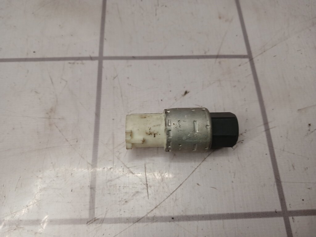 Датчик кондиционера Ford Focus 1 1998-2004