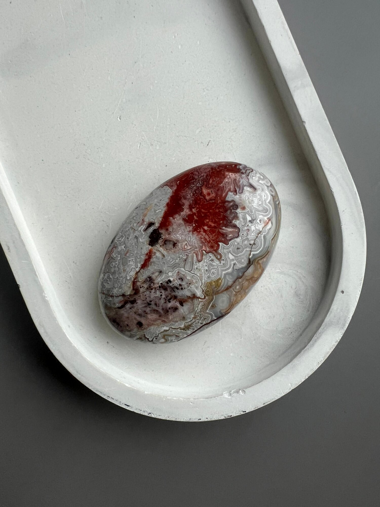 Агат Мексиканский натуральный галтованный.