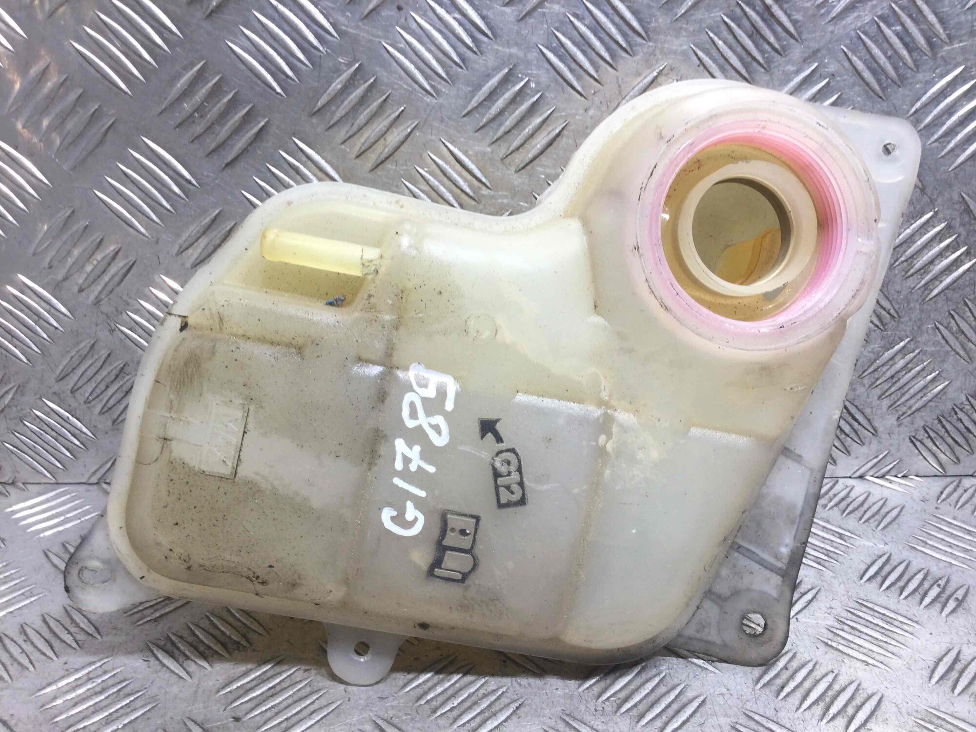 Б/У Бачок расширительный Audi A6 C5/4B (1997-2004) 2001 г.