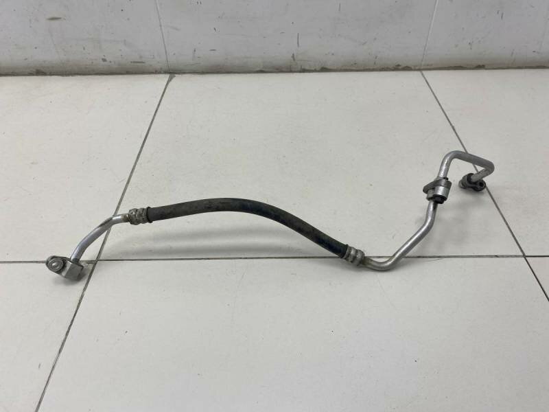 Трубка кондиционера Infiniti QX56/QX80 Z62 2010 кат.номер: 924801LA0A